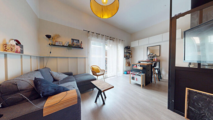 Appartement à vendre - Paray-Vieille-Poste - 2 pièces - 1 chambre