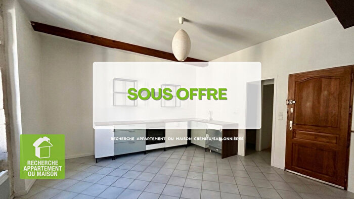 Appartement à vendre - Crémieu - 2 pièces - 1 chambre