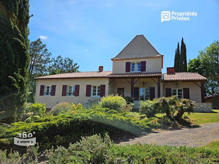 Maison à vendre - Foulayronnes - 8 pièces - 5 chambres