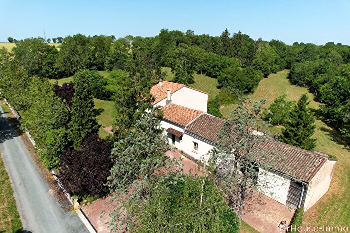 Maison 6 pièces à Celles-sur-Belle, à vendre