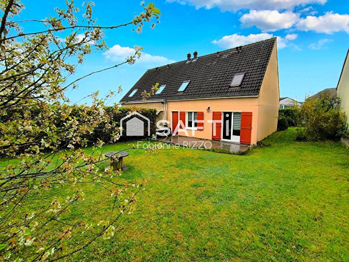 Maison à vendre - Créhange - 4 pièces - 3 chambres