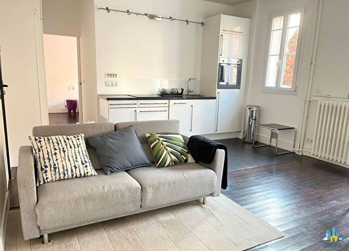 Appartement à louer - Bécon, Courbevoie - 2 pièces - 1 chambre