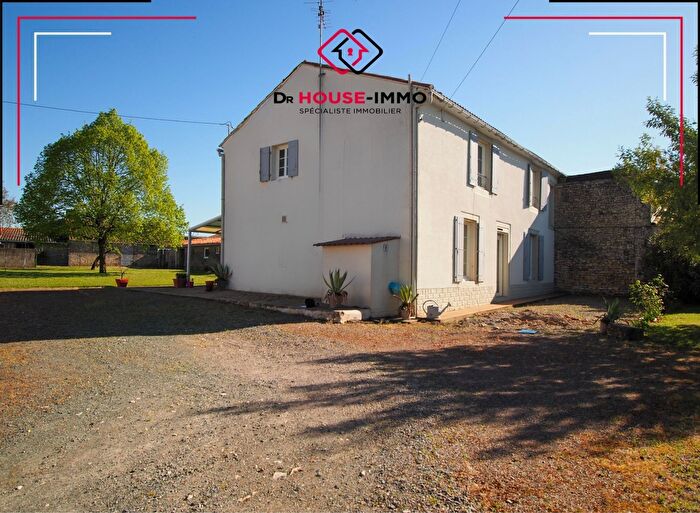 Maison 4 pièces à vendre à Nalliers