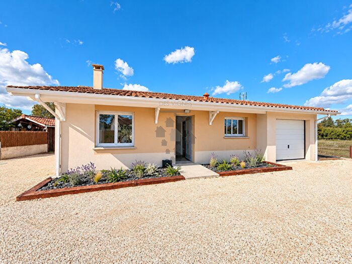 Maison 5 pièces à Saint-Médard-d'Eyrans, à louer