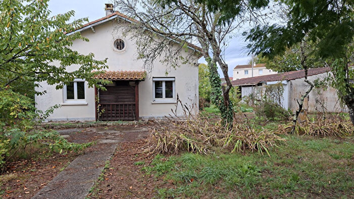 Maison 7 pièces à vendre à Tonnay-Charente