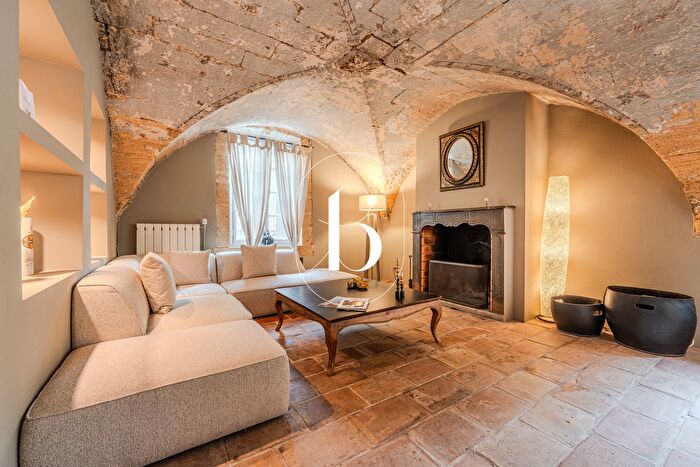 Maison à vendre - Uzès - 12 pièces - 8 chambres