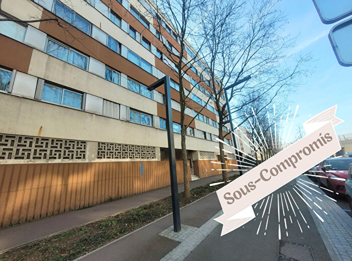 Appartement à vendre - Le Bourget, Gare, Zone dactivités du Commandant Rolland - 4 pièces - 3 chambres