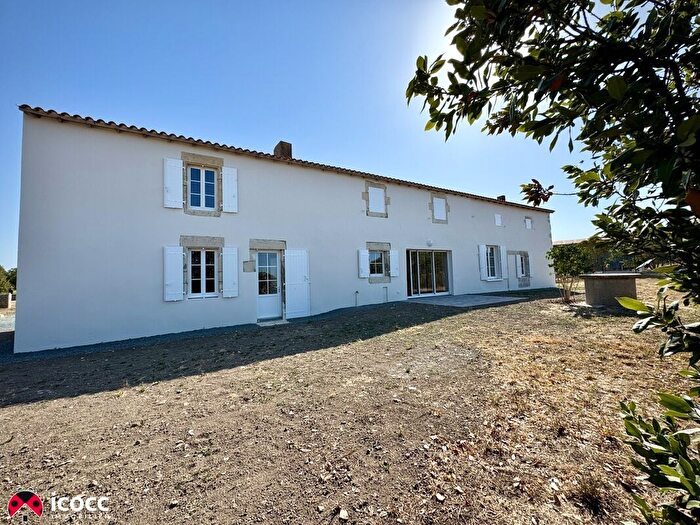 Maison 5 pièces à louer à Saint-Denis-du-Payré
