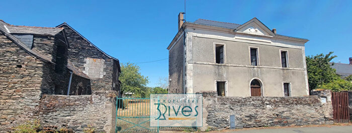 Maison 5 pièces à Saint-Jean-des-Mauvrets, à vendre