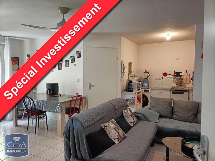 Maisons à vendre et appartements à louer - 1