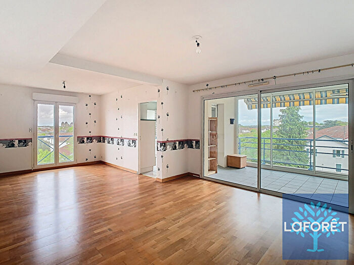 Dax, Centre-ville, Saint-Vincent : Appartement 4 pièces à louer