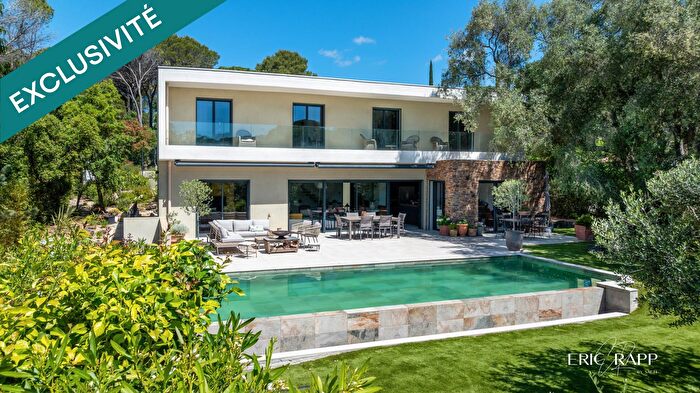 Maison 9 pièces à Saint-Raphaël, Veyssières, à vendre