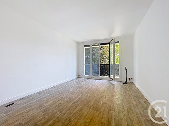 Appartement à vendre - Bondy, Les Mérisiers - 3 pièces - 2 chambres