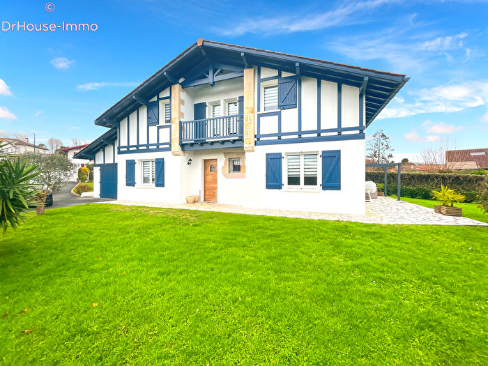 Maison 6 pièces à Bassussarry, à vendre