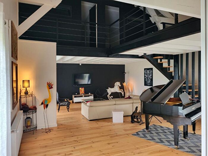 Maison 8 pièces à Châtillon-sur-Chalaronne, à vendre