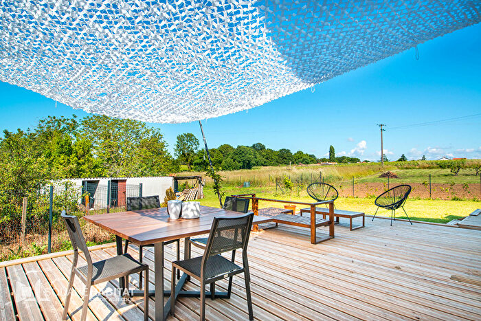 Maisons à vendre et appartements à louer - 1