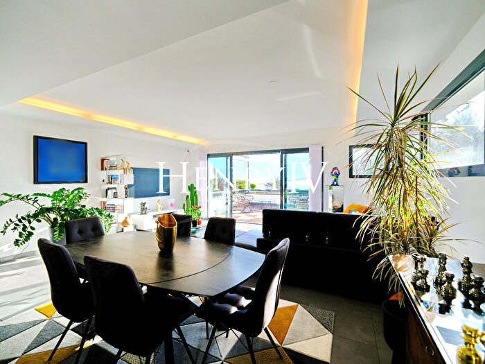 Appartement à vendre - La Tronche - 5 pièces - 4 chambres