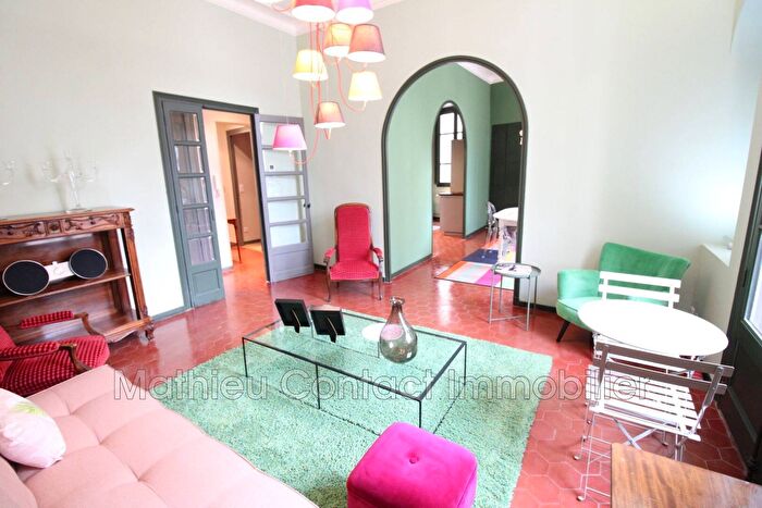 Appartement à louer - Arènes, Nîmes - 2 pièces - 1 chambre