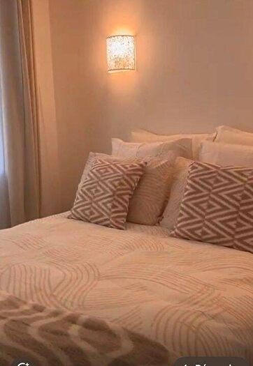 Archeveche, Charenton-le-Pont : Appartement 2 pièces à louer