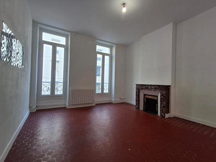 Appartement 3 pièces à louer à Marseille 3ème, Saint-Lazare