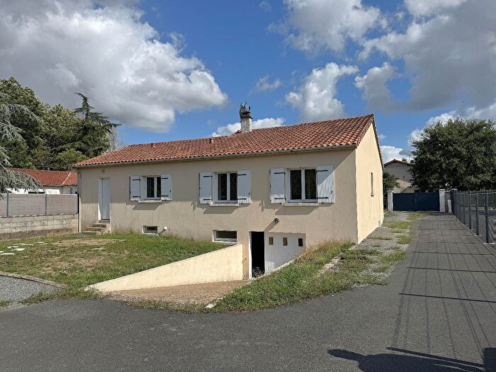Maison 5 pièces à louer - Bressuire, Malabry, Bois d'Anne