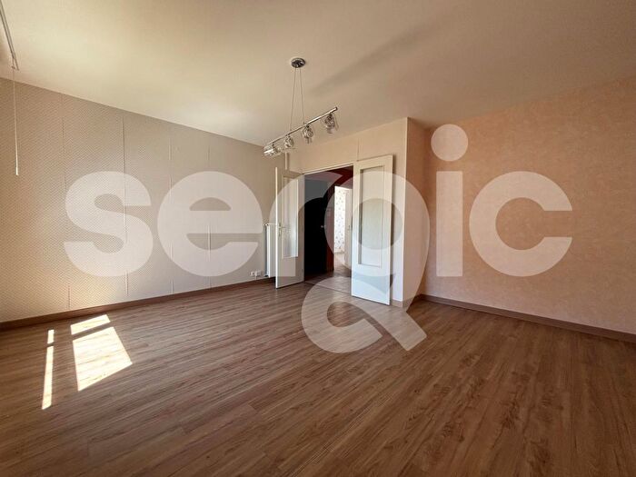 Appartement à louer - Reims, Barbâtre - 2 pièces - 1 chambre