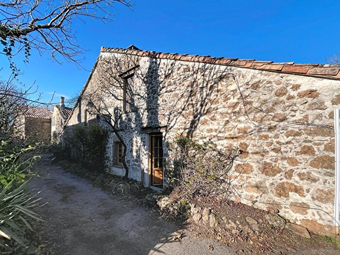 Maison à vendre - Ferrières-Poussarou - 7 pièces