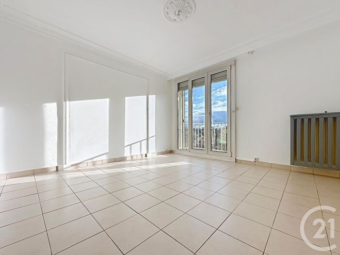 Montbéliard, Faubourg, Mont-Chevis, Chiffogne, Citadelle : Appartement 3 pièces à louer
