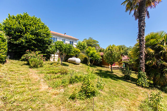 Maison 6 pièces à vendre à Viella
