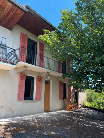 Appartement 4 pièces à louer - Saint-Jean-de-la-Porte