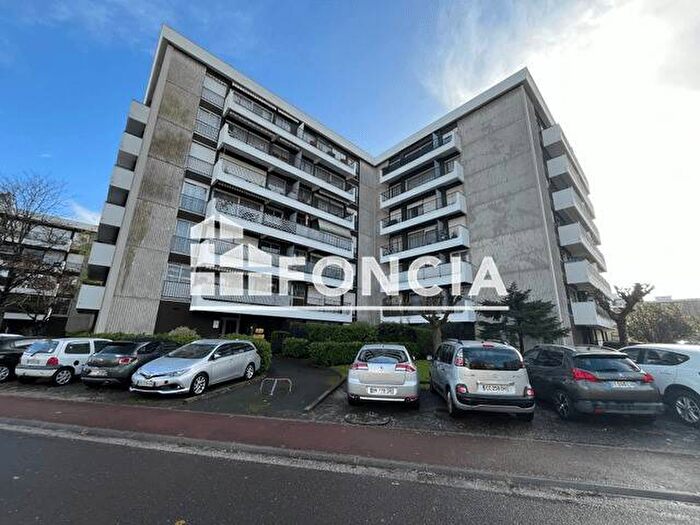 Appartement à louer - Centre Ville, Mérignac - 3 pièces - 2 chambres