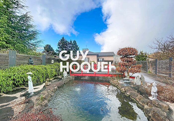 Maison à vendre - Charnay-lès-Mâcon - 10 pièces - 6 chambres