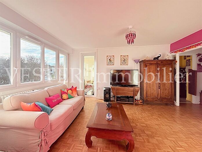 Appartement à vendre - Saint-Germain-en-Laye - 4 pièces - 2 chambres