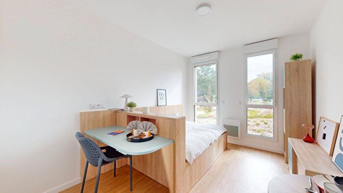 Appartement à louer - Centre Ville Nord Ouest, Fontainebleau - 2 pièces