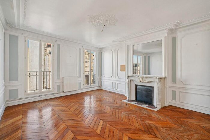 Appartement à vendre - Paris e , Clichy, Trinité - 5 pièces - 4 chambres