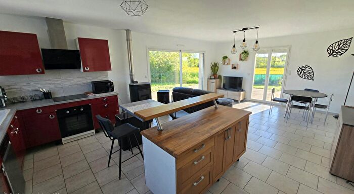 Maison 5 pièces à Adriers, à vendre
