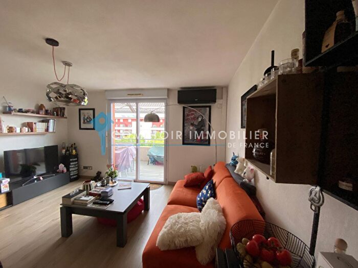 Appartement à louer - Nîmes - 2 pièces - 1 chambre