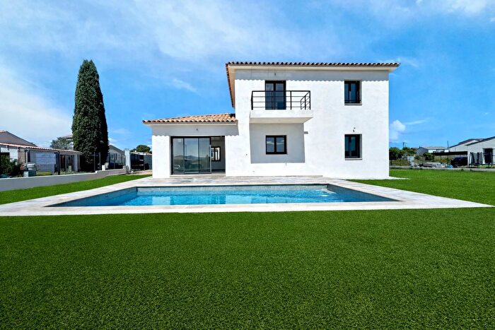 Maison à vendre - Vidauban - 5 pièces - 4 chambres