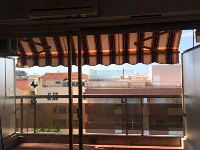 Appartement à louer - Antibes - 1 pièce