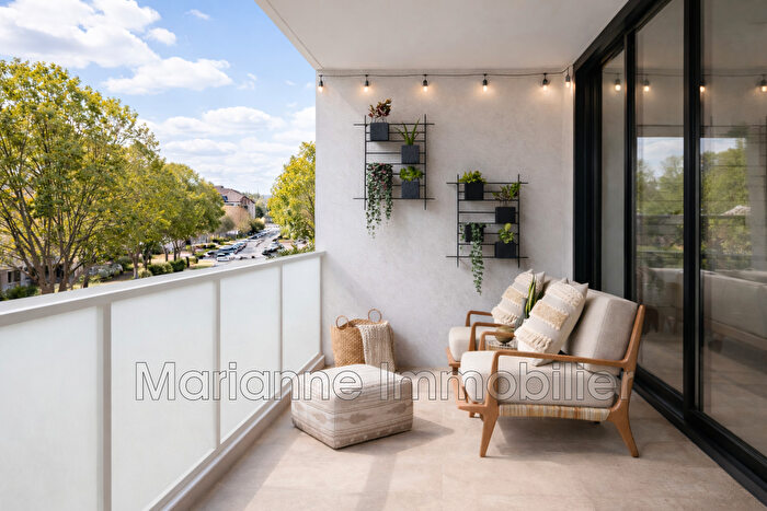 Appartement à vendre - Nîmes, Ville Active - 3 pièces - 2 chambres