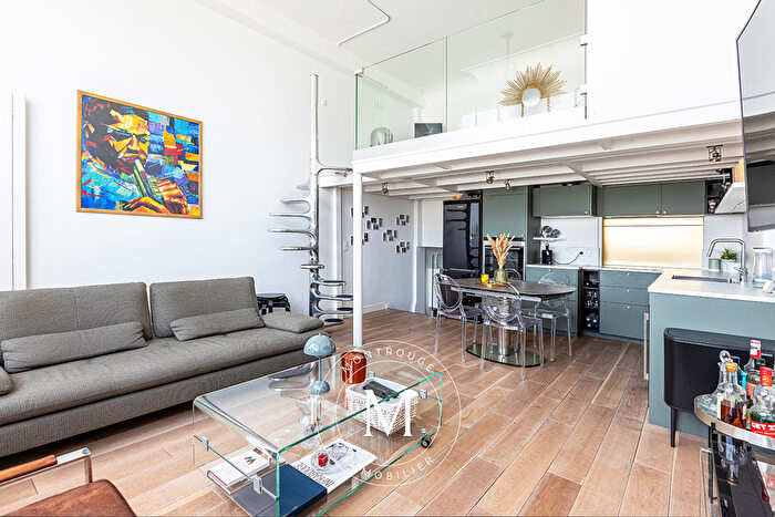 Appartement à vendre - Montrouge, Le vieux Montrouge - 4 pièces - 3 chambres