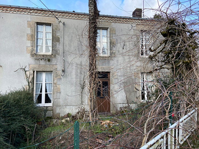 Maison à vendre - Saint-Germain-sur-Moine - 5 pièces - 2 chambres