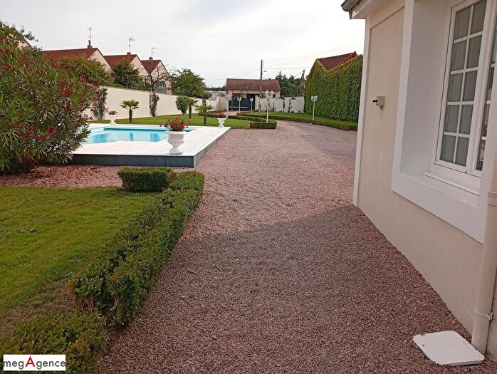 Maison à vendre - Varennes-sur-Allier - 11 pièces - 5 chambres