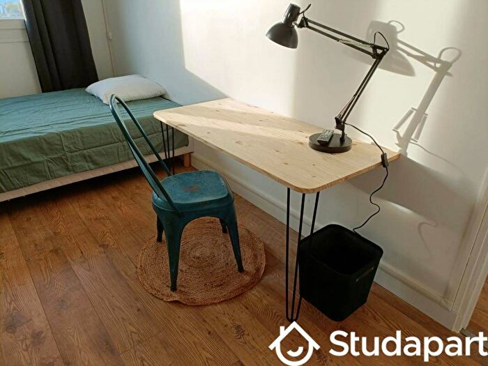 Appartement à louer - Mace, Saint-Étienne-du-Rouvray - 1 pièce - 4 chambres