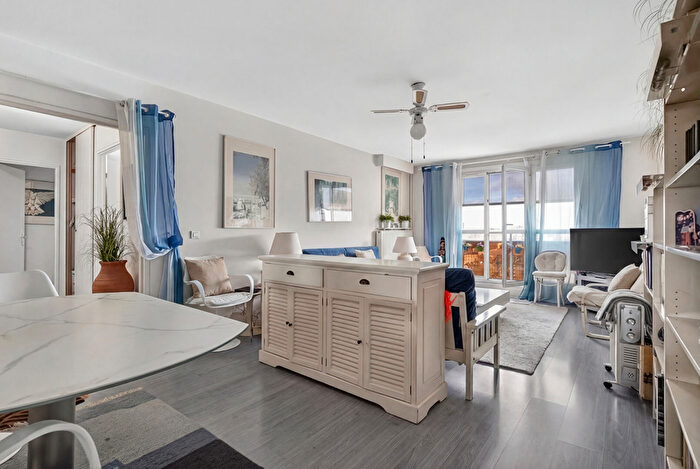 Appartement 4 pièces à vendre à Asnières-sur-Seine, Centre-ville