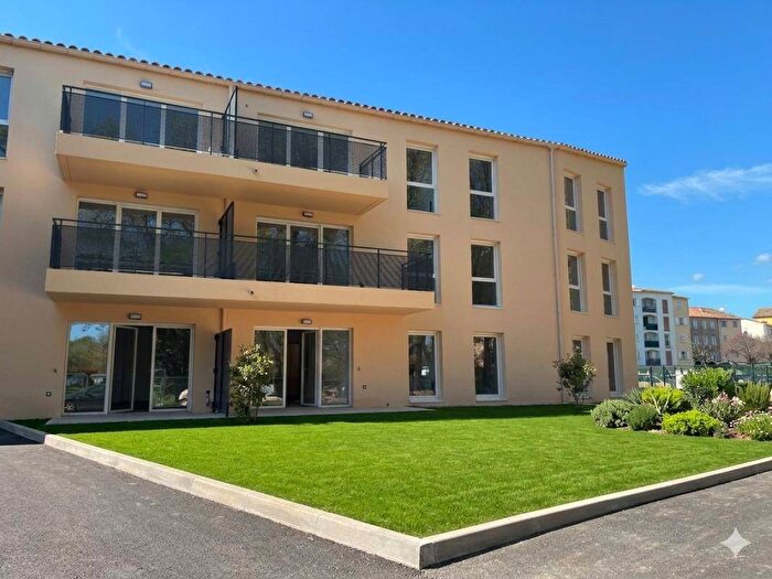 Ouest, Cogolin : Appartement 2 pièces à louer
