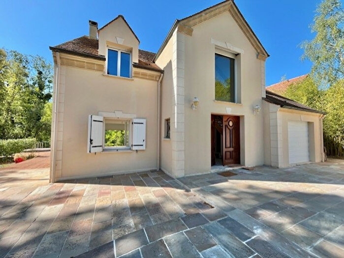 Maison 9 pièces à Senlisse, à vendre