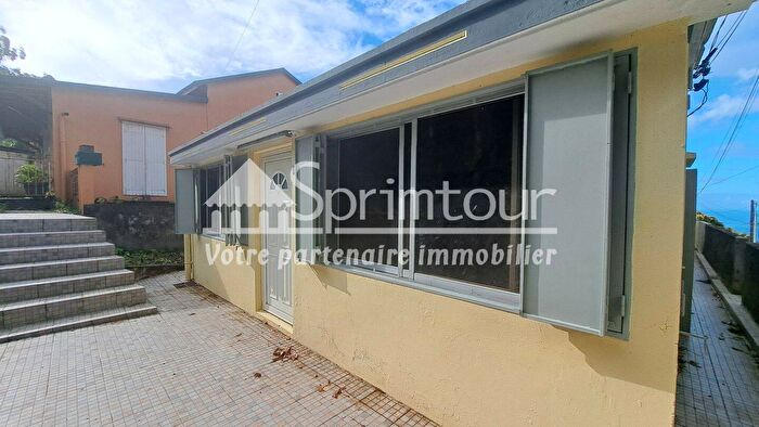 Appartement à louer - Saint-Claude - 3 pièces - 2 chambres