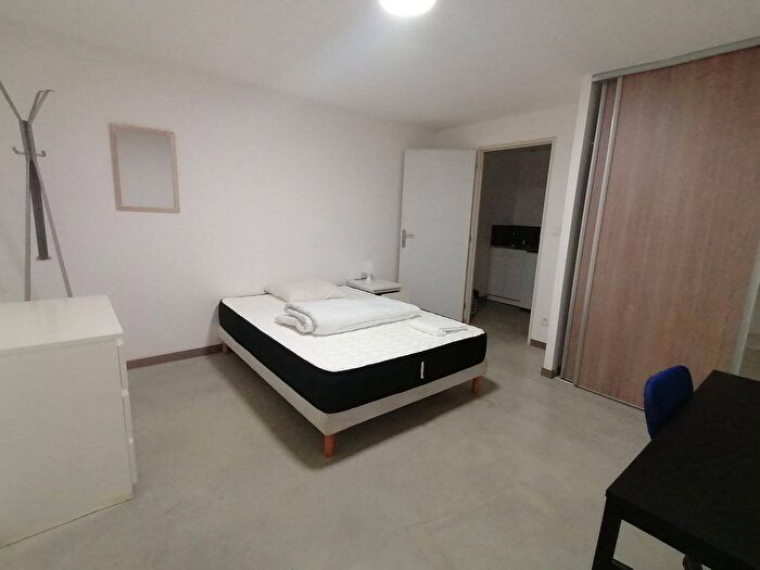 Appartement 1 pièce à Genas, à louer
