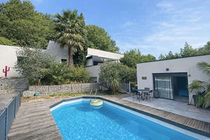 Maison à vendre - Saint-Péray - 7 pièces - 5 chambres